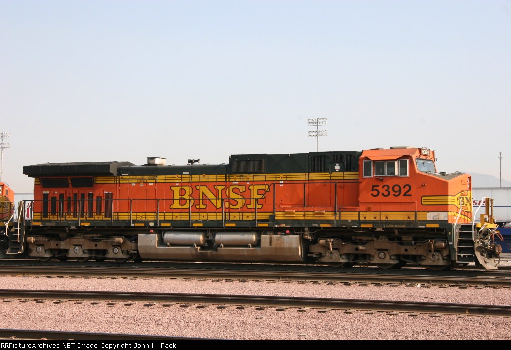 BNSF 5392